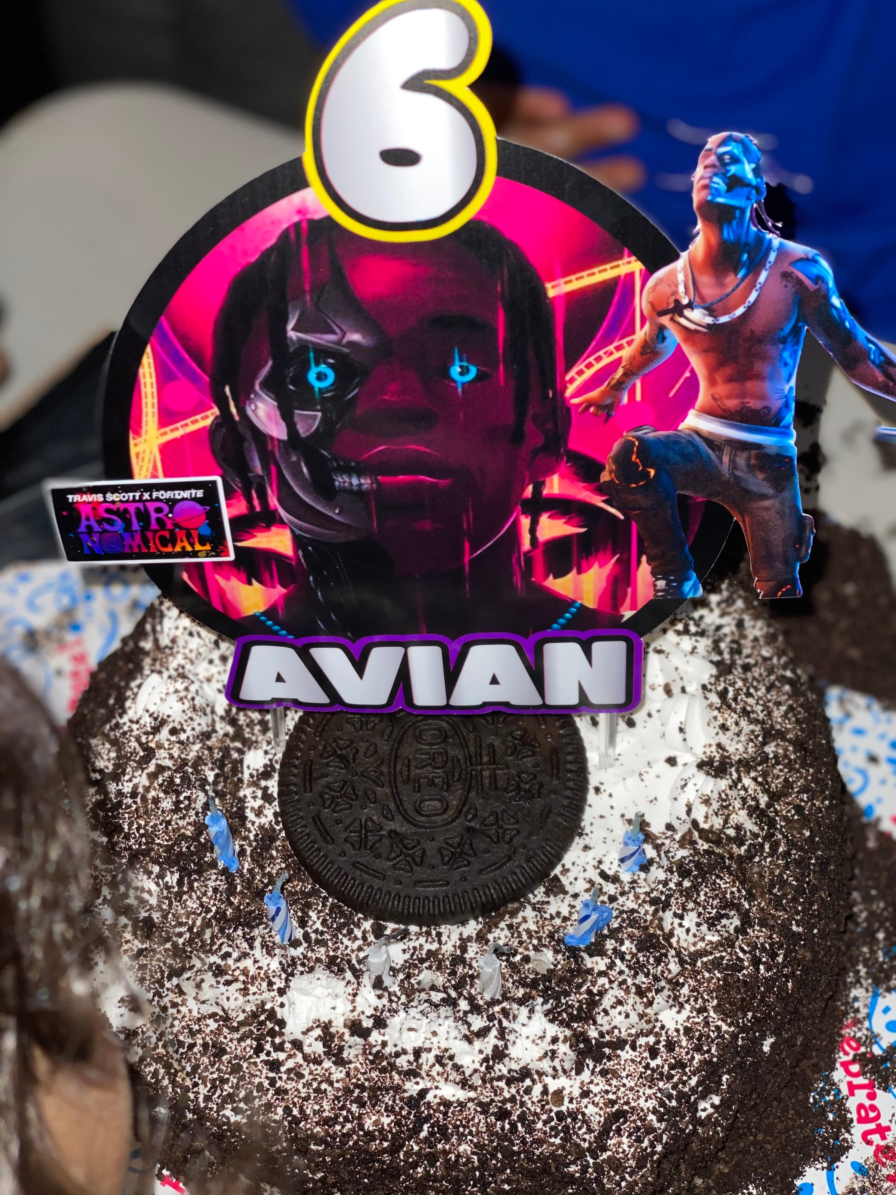 CUSTOM CHARACTER CAKE TOPPER – Paper By Jeja